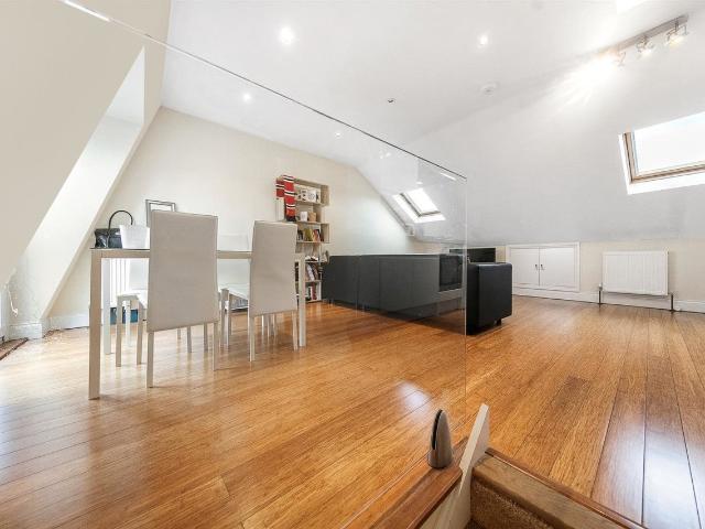 Apartment at Lyham Road, Greater London