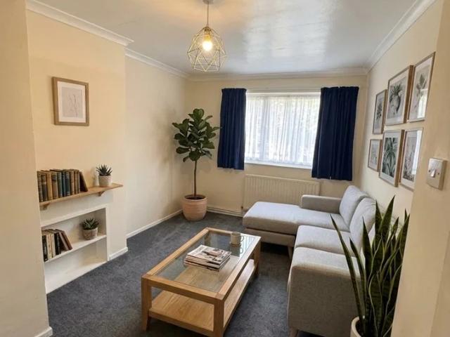Apartment at Lyham Road, Greater London