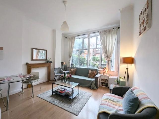 Apartment at Lymington Road, Greater London