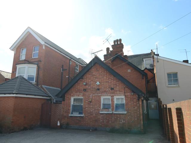 Apartment at Lynchford Road, Rushmoor