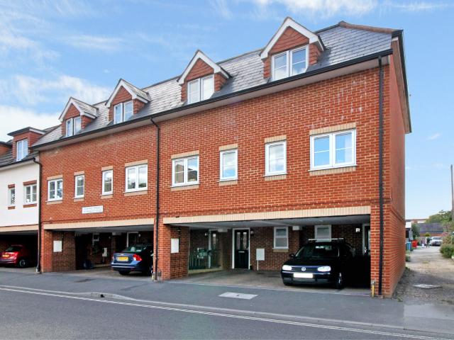 Apartment at Lynchford Road, Rushmoor