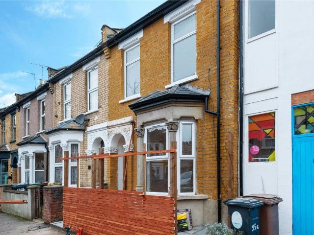 Apartment at Lynmouth Road, Greater London