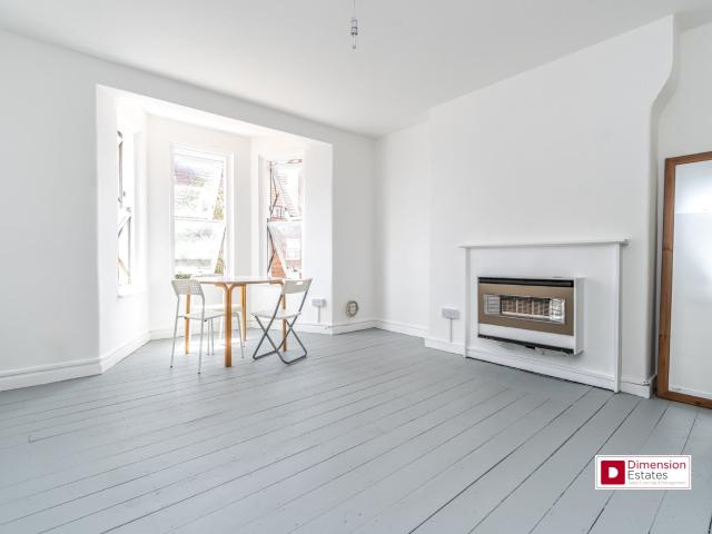 Apartment at Lynmouth Road, Greater London