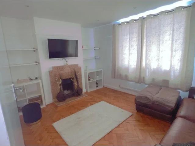 Apartment at Lynton Road, Greater London