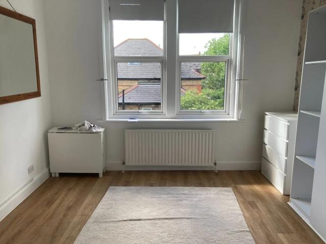 Apartment at Mount Adon Park, Greater London