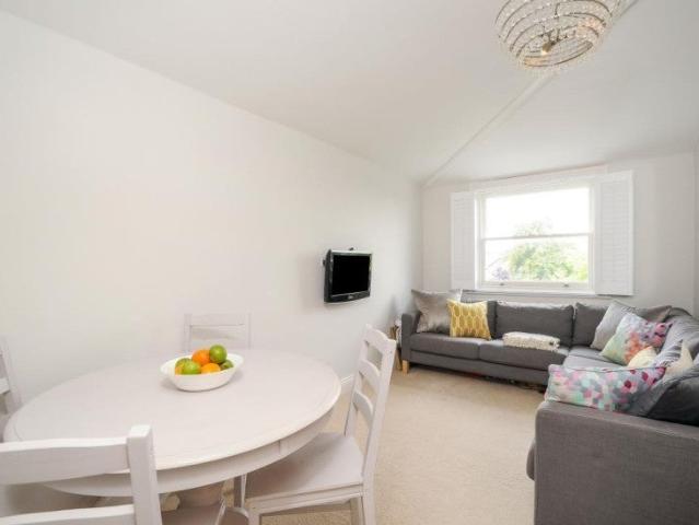 Apartment at Mount Ararat Road, Greater London