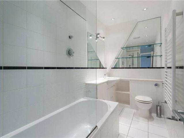 Apartment at Mount Ararat Road, Greater London
