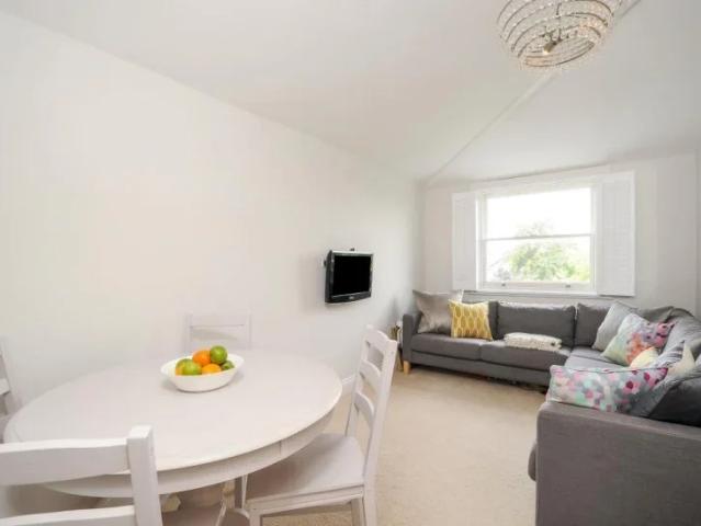 Apartment at Mount Ararat Road, Greater London