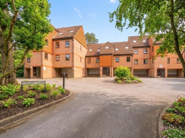 Apartment at Mount Hermon Road, Woking