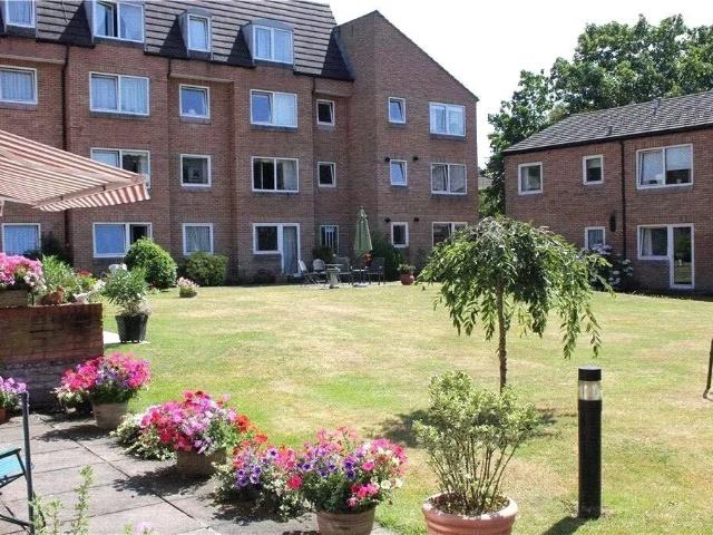 Apartment at Mount Hermon Road, Woking