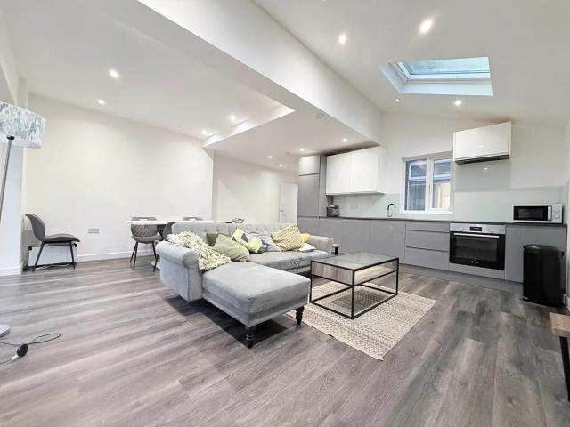 Apartment at Mount Road, Greater London