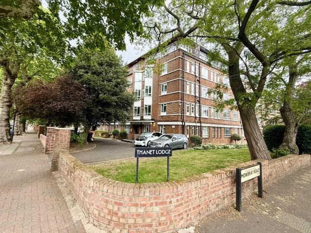 Apartment at Mowbray Road, Greater London