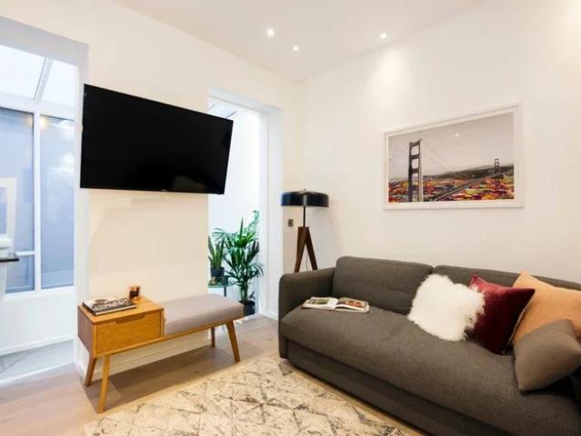Apartment at Monmouth Street, Greater London