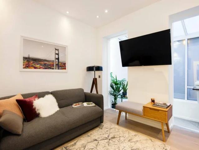 Apartment at Monmouth Street, Greater London