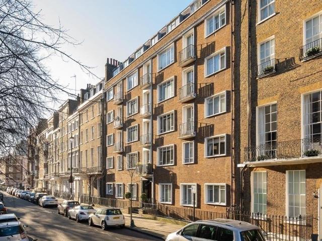 Apartment at Montagu Street, City of Westminster