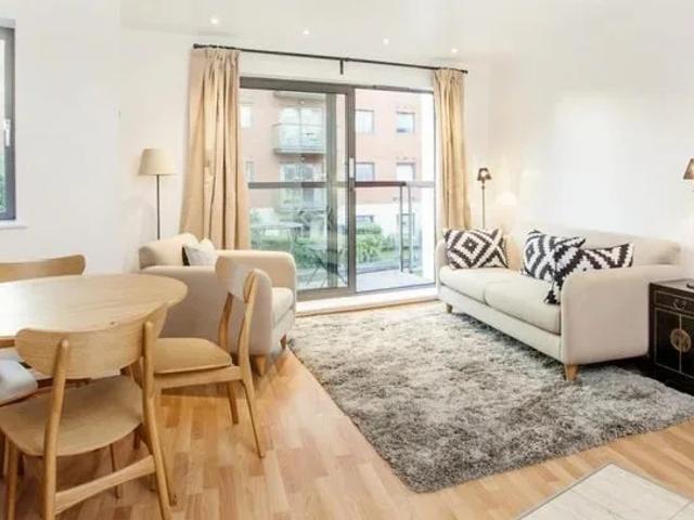 Apartment at Montaigne Close, City of Westminster