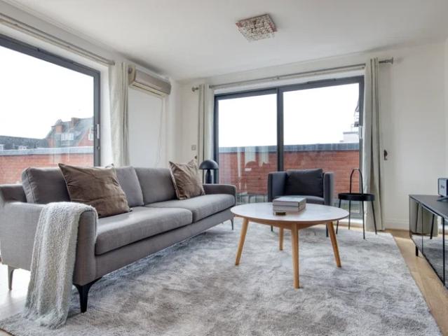 Apartment at Montaigne Close, City of Westminster