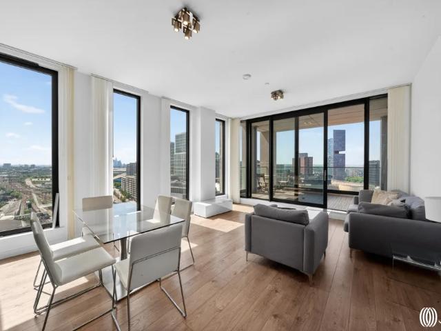 Apartment at Montfichet Road, Greater London