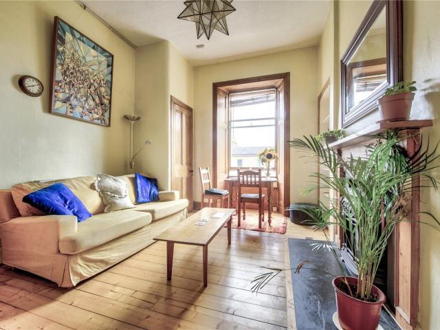 Apartment at Montgomery Street, City of Edinburgh