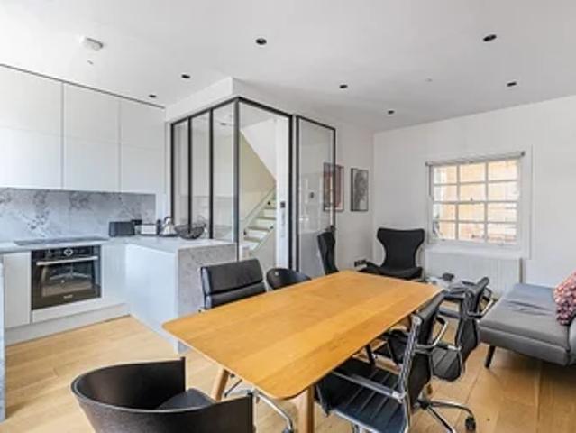 Apartment at Montpelier Street, City of Westminster