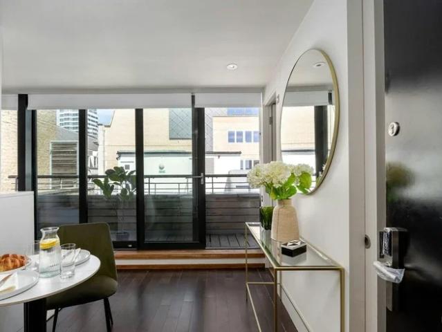 Apartment at Monument Street, City of London