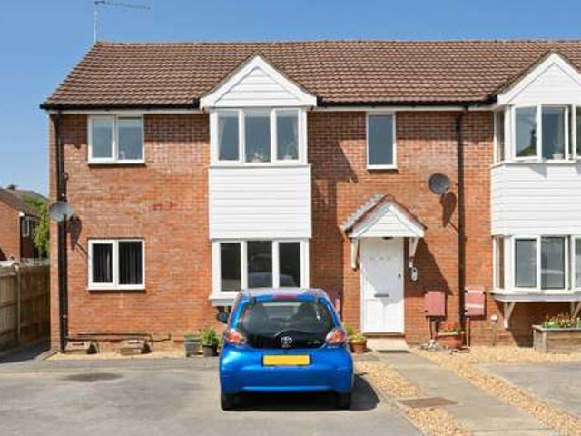 Apartment at Moore Close, Guildford