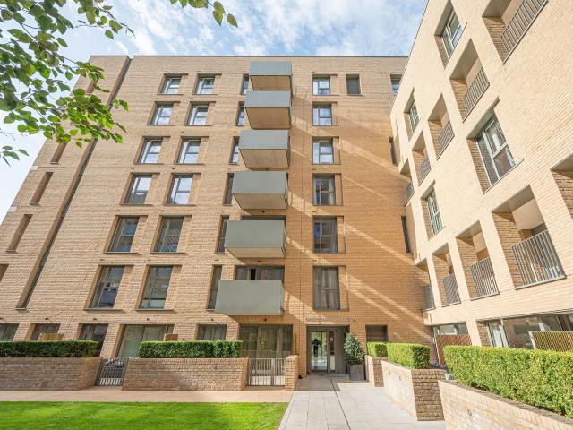 Apartment at Moorhen Drive, Greater London