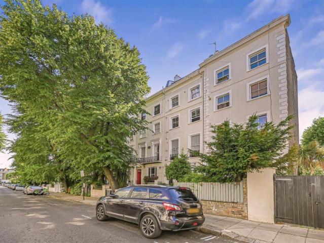 Apartment at Moorhouse Road, City of Westminster