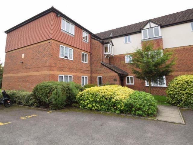 apartment at Moray Close, Edgware, Middlesex, HA8 8AR