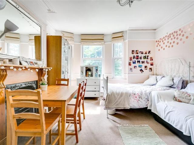 Apartment at Morgan Road, Greater London