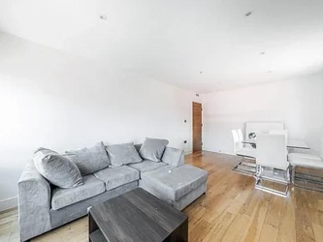 Apartment at Morden Road, Greater London