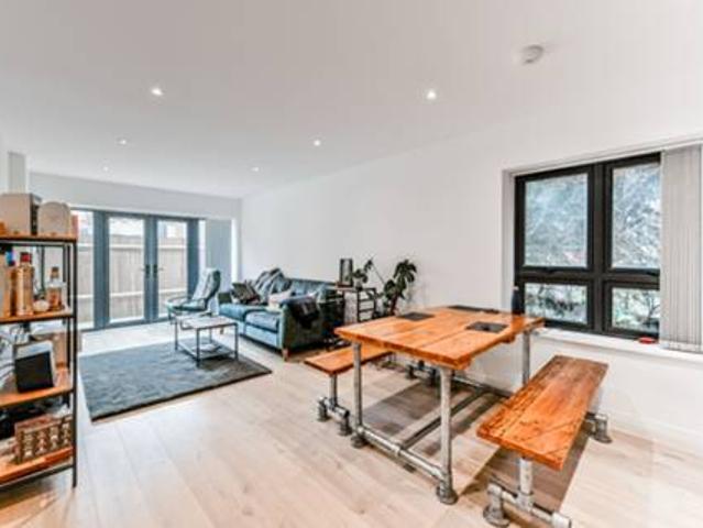 Apartment at More Close, Greater London
