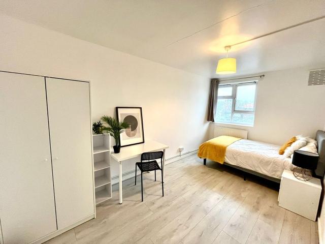 Apartment at Morland Estate, Greater London