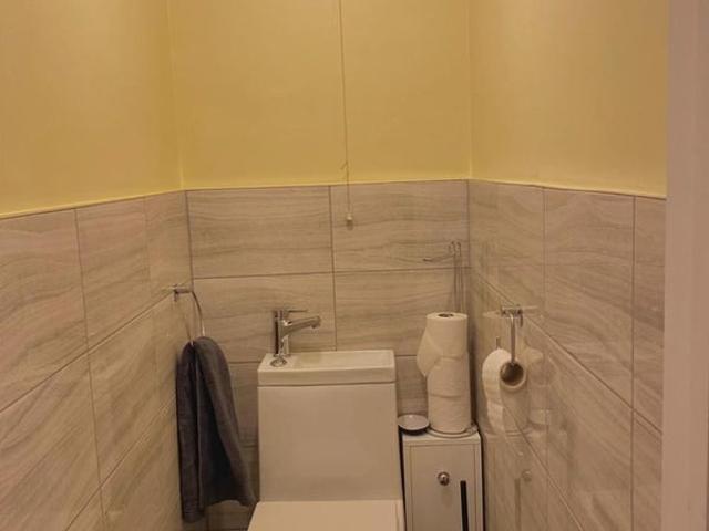 Room at Morley Street, Greater London