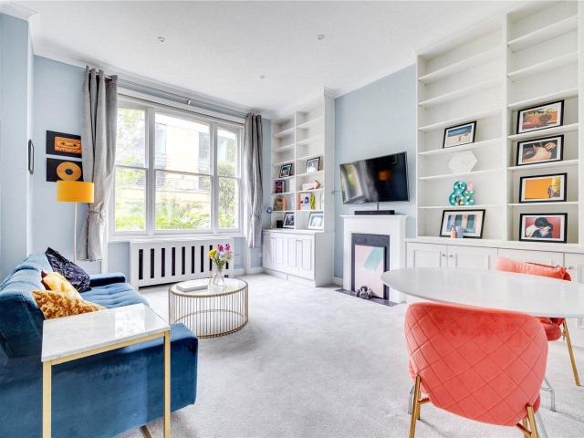 Apartment at Mornington Avenue, Greater London