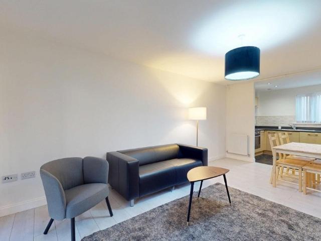 Apartment at Mornington Close, Greater London