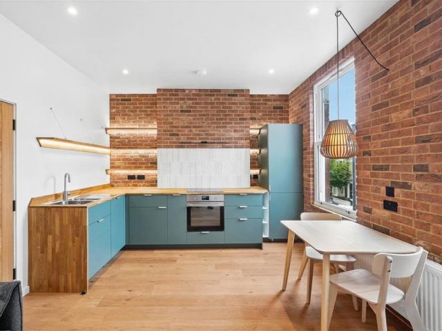 Apartment at Morrish Road, Greater London