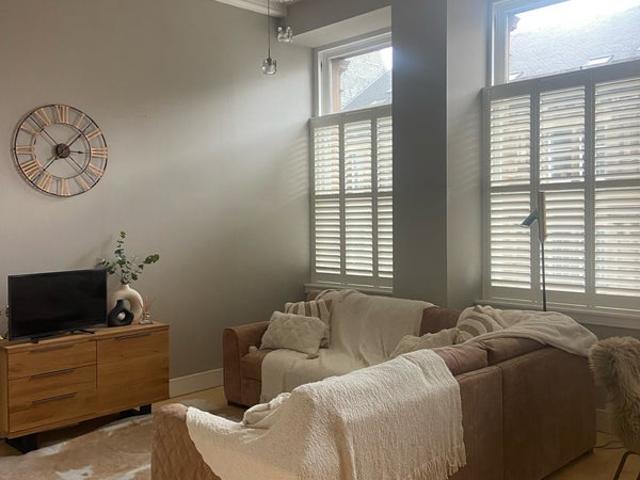 Room at Morrison Street, Glasgow