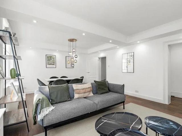 Apartment at Mortimer Street, City of Westminster