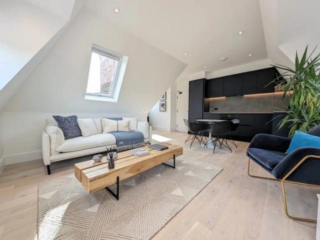 Apartment at Moss Hall Grove, Greater London