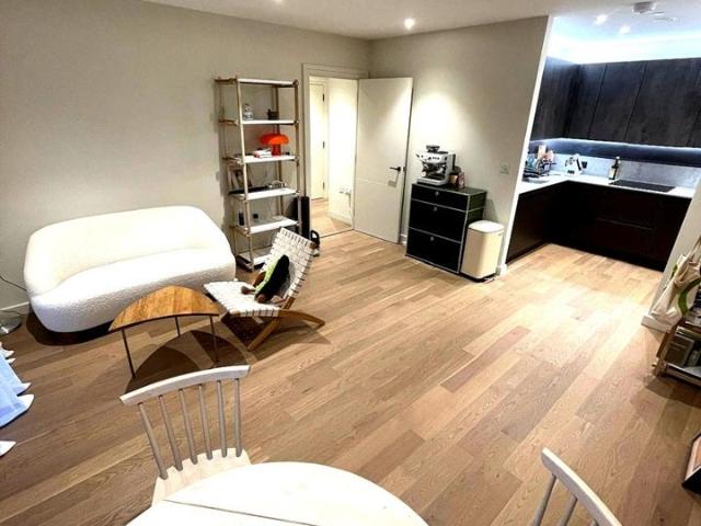 Apartment at Maygrove Road, Greater London