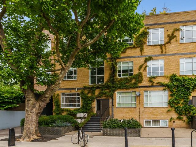 Apartment at Maygrove Road, London