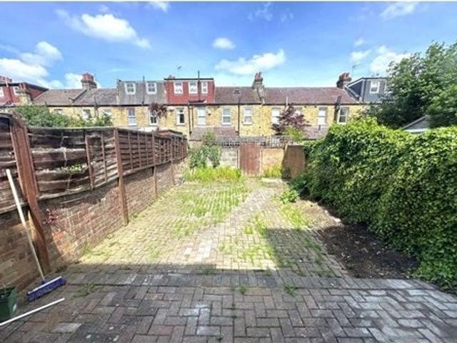 Apartment at Mayfield Avenue, Greater London