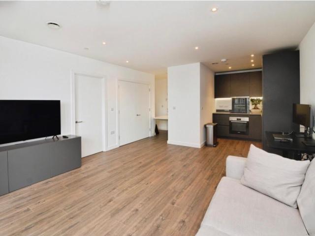 Apartment at Mayfly Close, Greater London