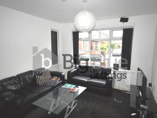 Apartment at Mayville Terrace, Leeds
