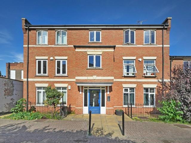 Apartment at Macleod Street, Greater London