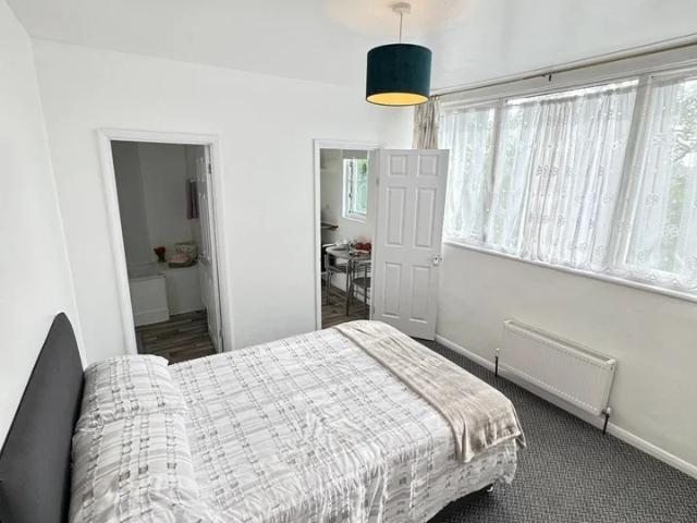 Room at Madeira Avenue, Greater London
