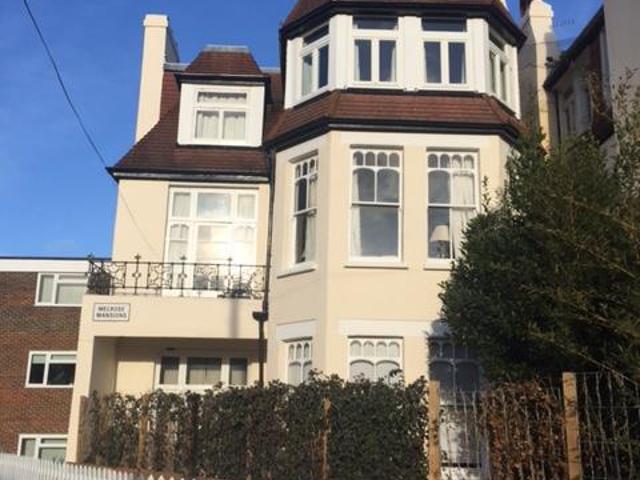 Apartment at Madeira Road, Greater London