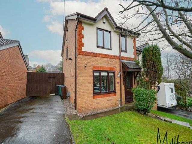 Apartment at Maesbrook Drive, Tyldesley