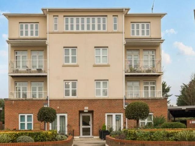 Apartment at Magdalene Gardens, Greater London